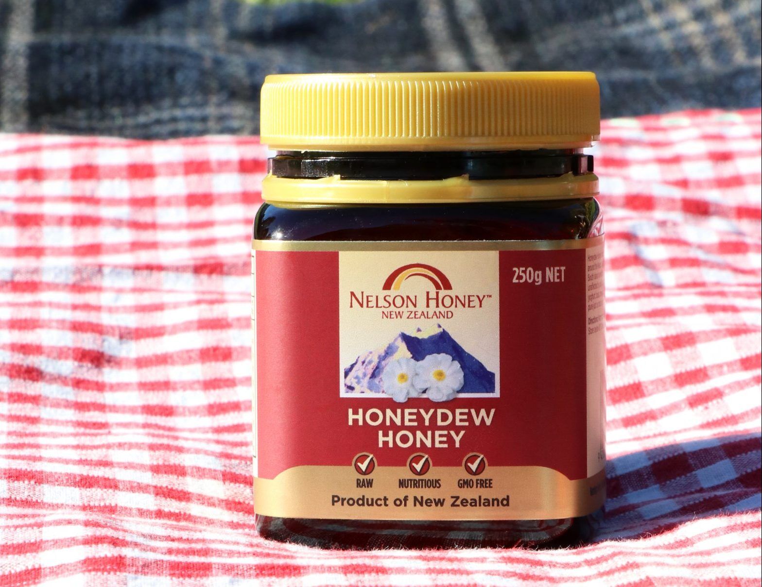 What Is Honeydew Honey? | How It's Produced & Benefits